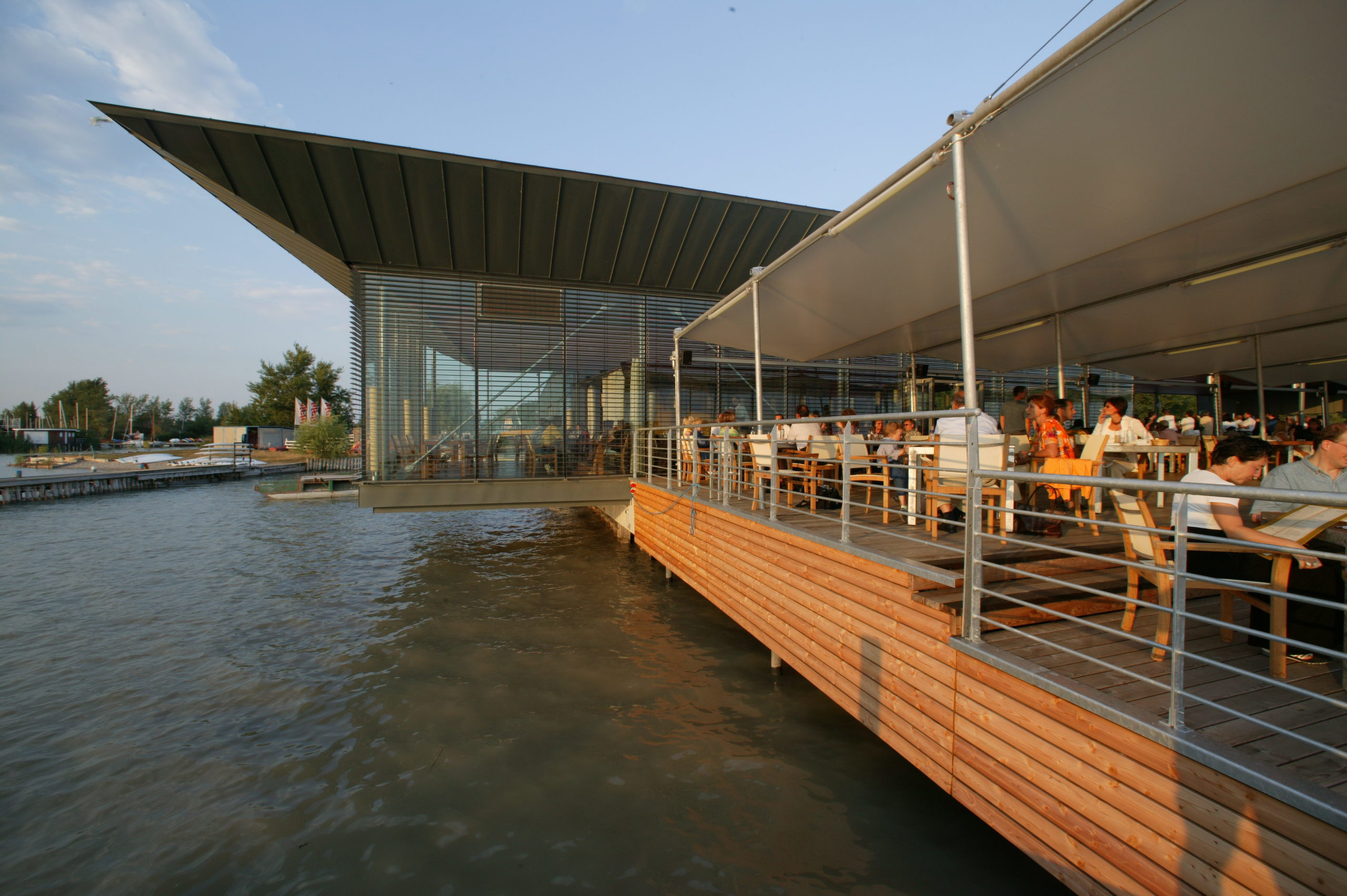 BAR-RESTAURANT MOLE WEST – HALBRITTER & HILLERBRAND